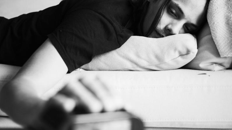 Uyku Felci Nedir? Uyku Felci Nasıl Tedavi Edilir?| Alem Dergisi Uyku Felci Nedir? Uyku Felci Nasıl Tedavi Edilir?| Alem Dergisi