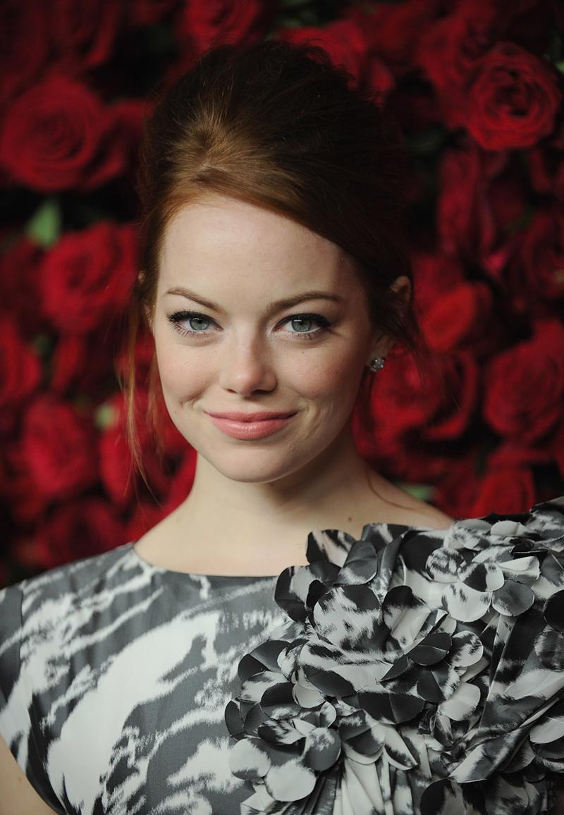 Geçmişten Günümüze Emma Stone'un Güzellik Evrimi