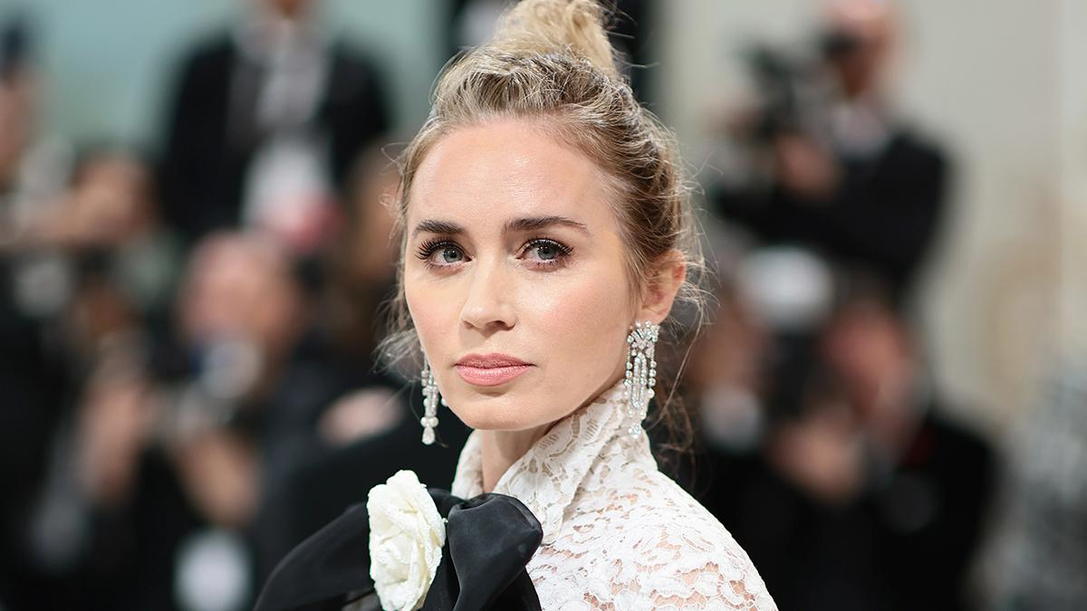 Emily Blunt'tan “The Devil Wears Prada” İtirafı| Alem Dergisi